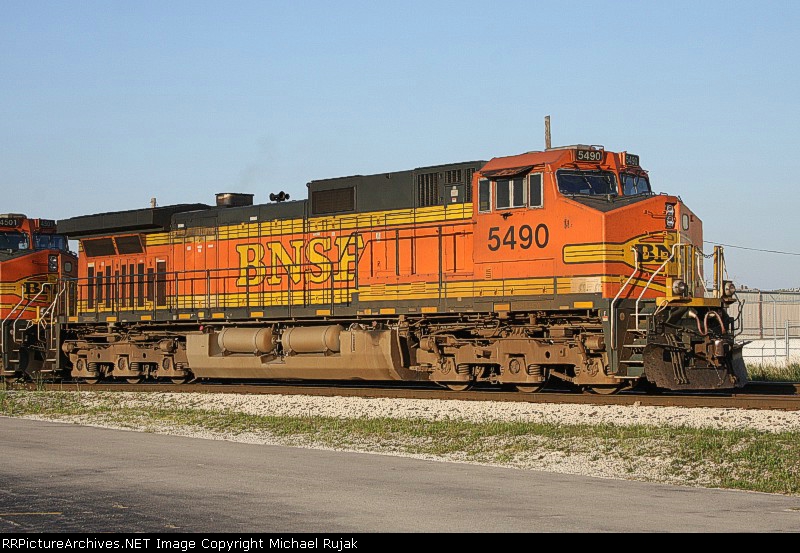 BNSF 5490